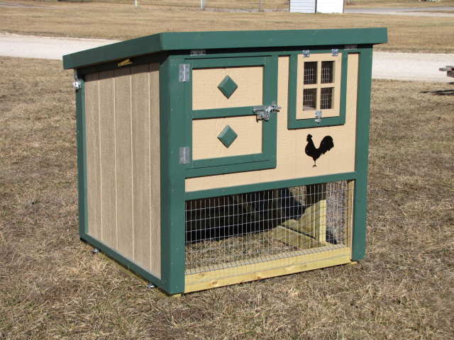 Deluxe Chicken Hutch